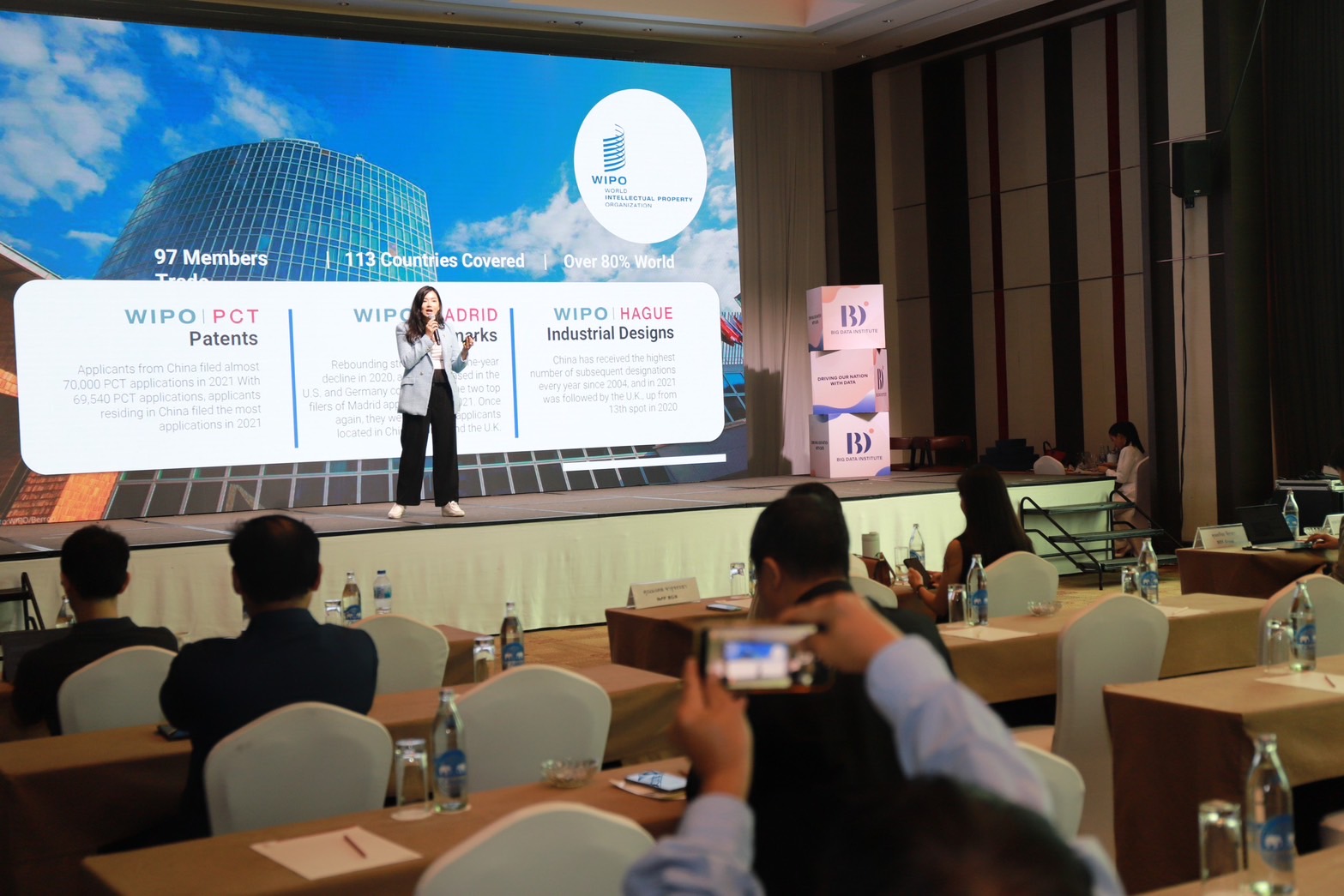 BDI เปิดเวที "connect-the-dots #1: DATA-DRIVEN SUCCESS for SMEs" ชี้ทางรอดผู้ประกอบการไทยด้วยการ ...
