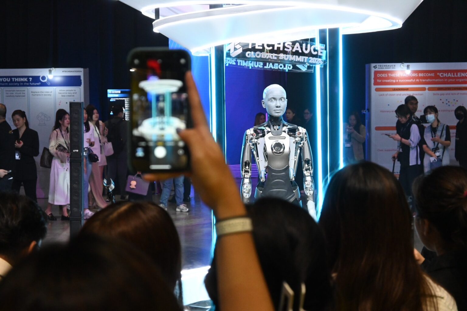 BDI ร่วม MOU ขับเคลื่อน TH.ai Data Sharing Consortium ภายในงาน Techsauce Global Summit 2024 ...