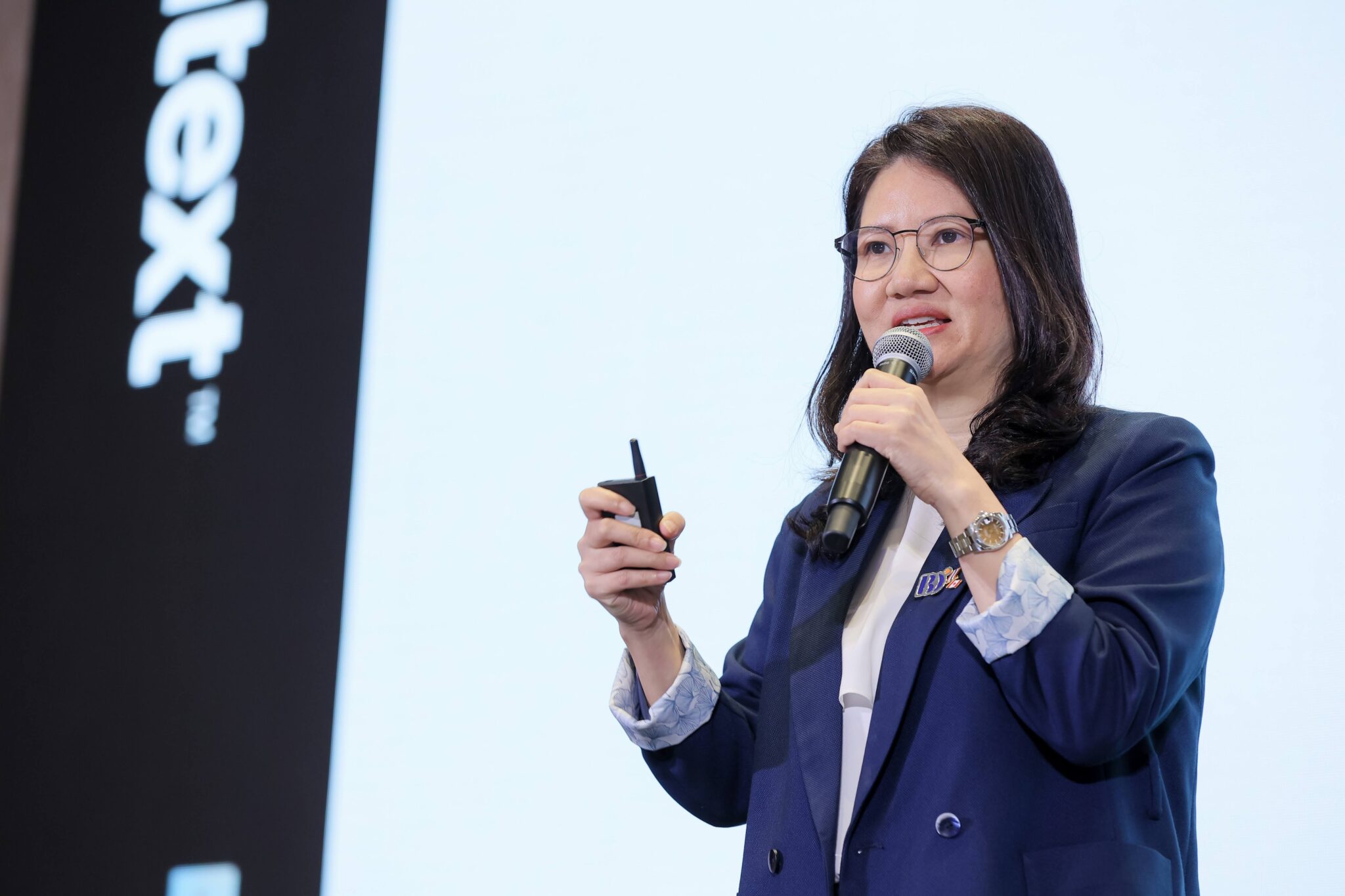 ผอ.BDI ร่วมแชร์มุมมองในงาน OpenText Solutions Day Thailand 2024 - Big ...