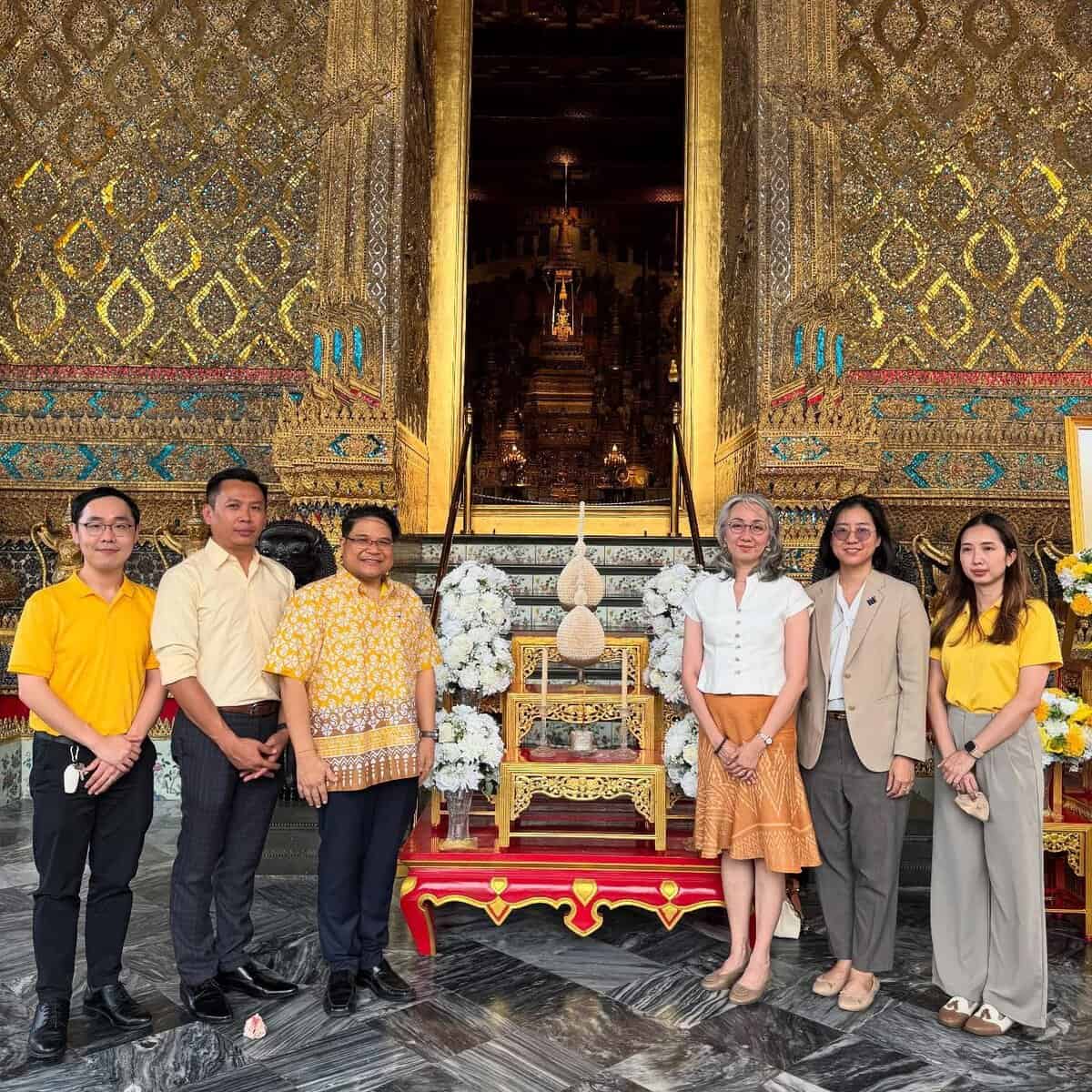 BDI ผู้แทน DE ร่วมพิธีเจริญพระพุทธมนต์ถวายพระพรชัยมงคลแด่ พระบาทสมเด็จ ...